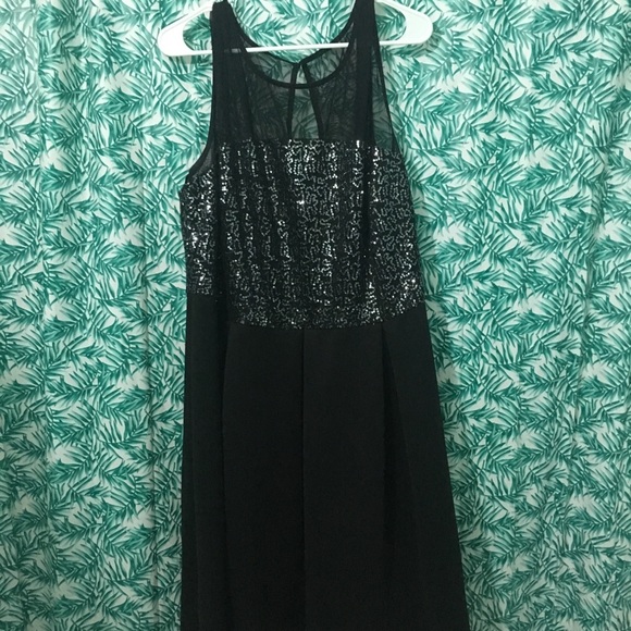 SD Collection | Dresses | Black Midi Dress With A Sequined Bodice Size ...